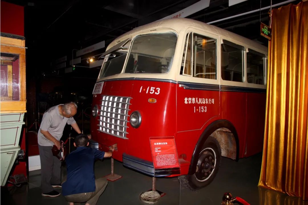 七辆客车，与北京公共交通的70年-虎嗅网